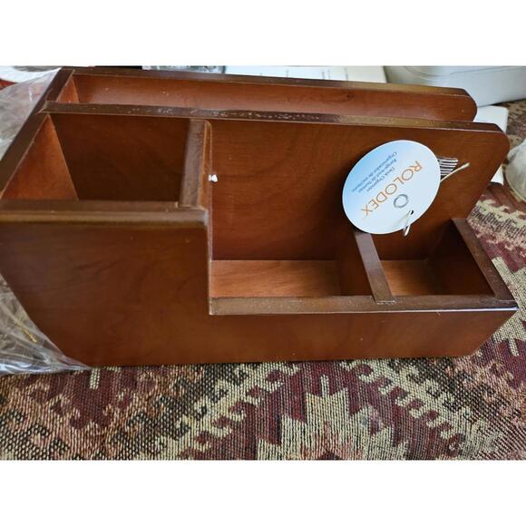 Office | Nwt Rolodex Wooden Desk Organizer Hgtg21 Mahogany Wood Tone ...